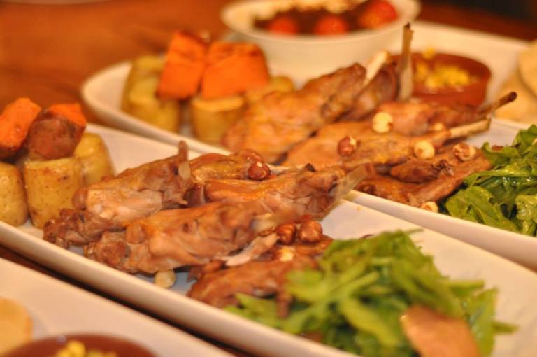 | Tom’s Kitchen – Hump Day Banquet!perthmunchkin